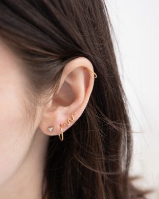 Cercei Piercing Helix - Găsește Cerceii Piercing Ideali